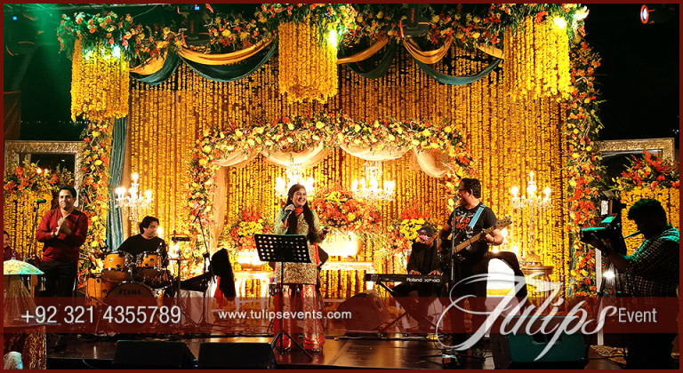 Sangeet night with Sara Raza Khan live at Wedding in Pakistan