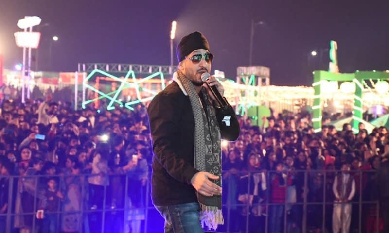 Book Bhangra Singer Sahara UK for Weddings & Shows 2025